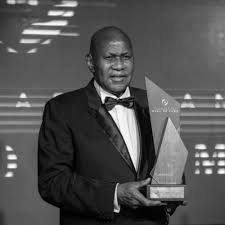 Kaizer Motaung Biography – Founder of Kaizer Chiefs & South African ...